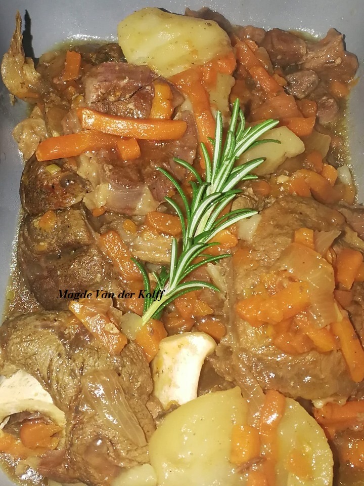 ROOIBOK SKENKELPOTJIE - Your Recipe Blog