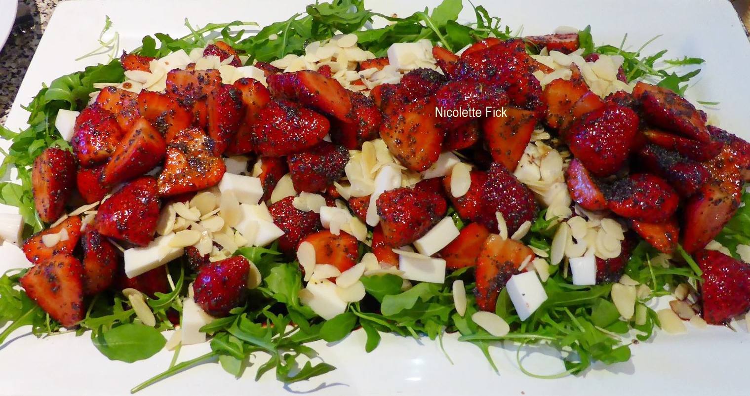 EASY PEASY AARBEISLAAI - Your Recipe Blog