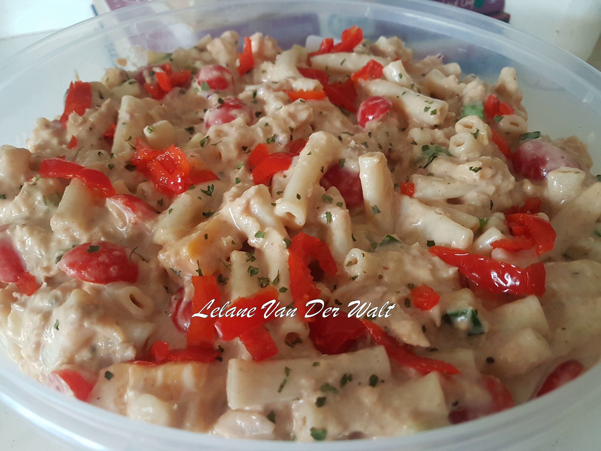 TROPIESE TUNA PASTASLAAI - Your Recipe Blog