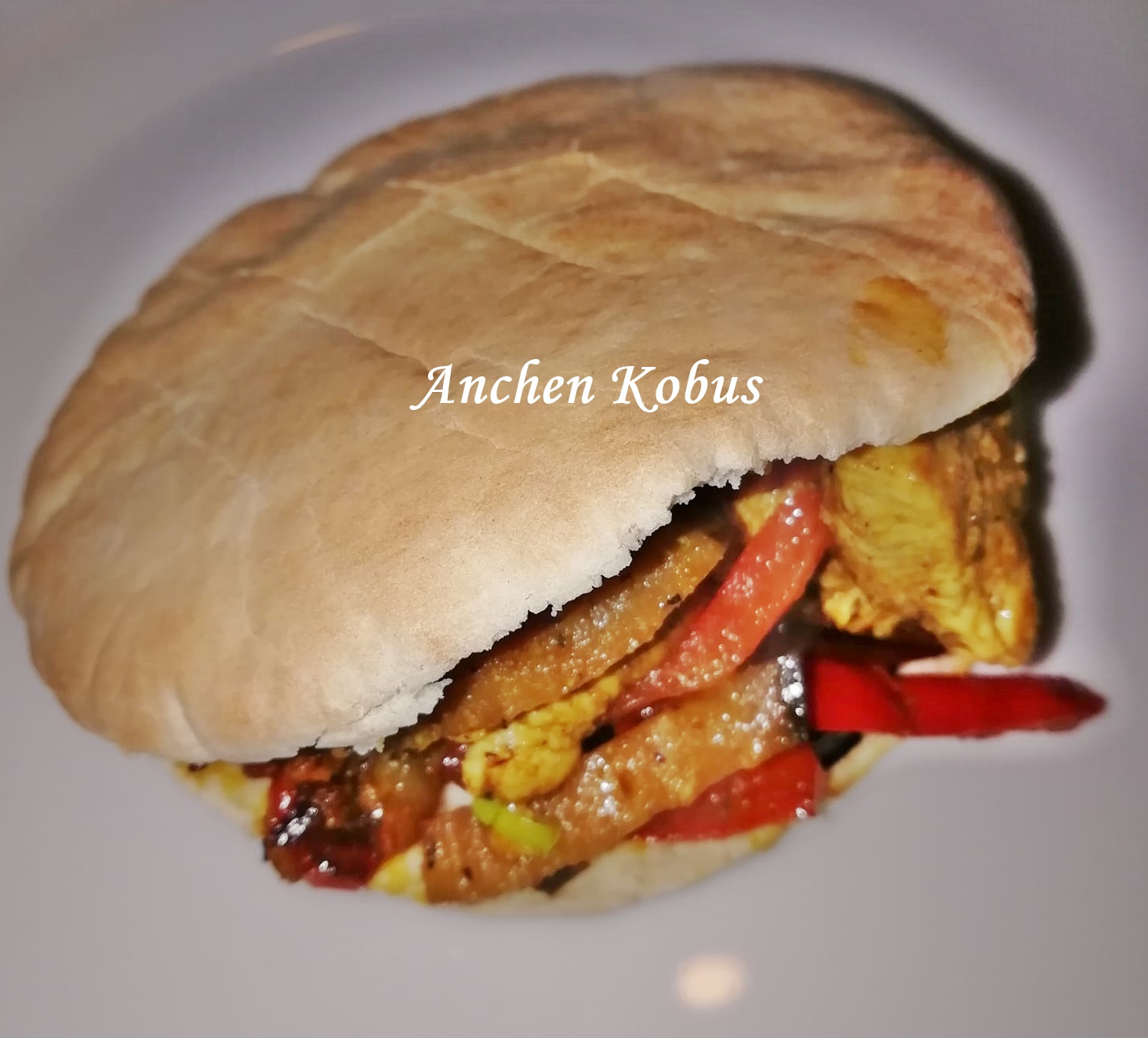 GEVULDE PITA MET HOENDER EN GROENTE - Your Recipe Blog