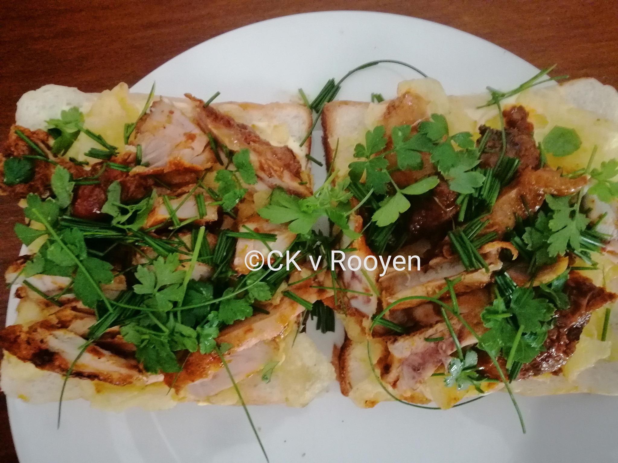 LAYS EN HOENDERTOEBROODJIES - Your Recipe Blog