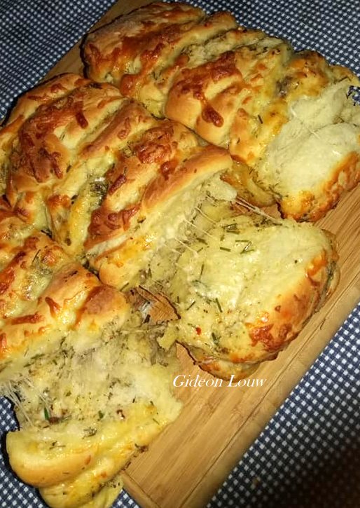 HEERLIKE GEVULDE BROOD - Your Recipe Blog