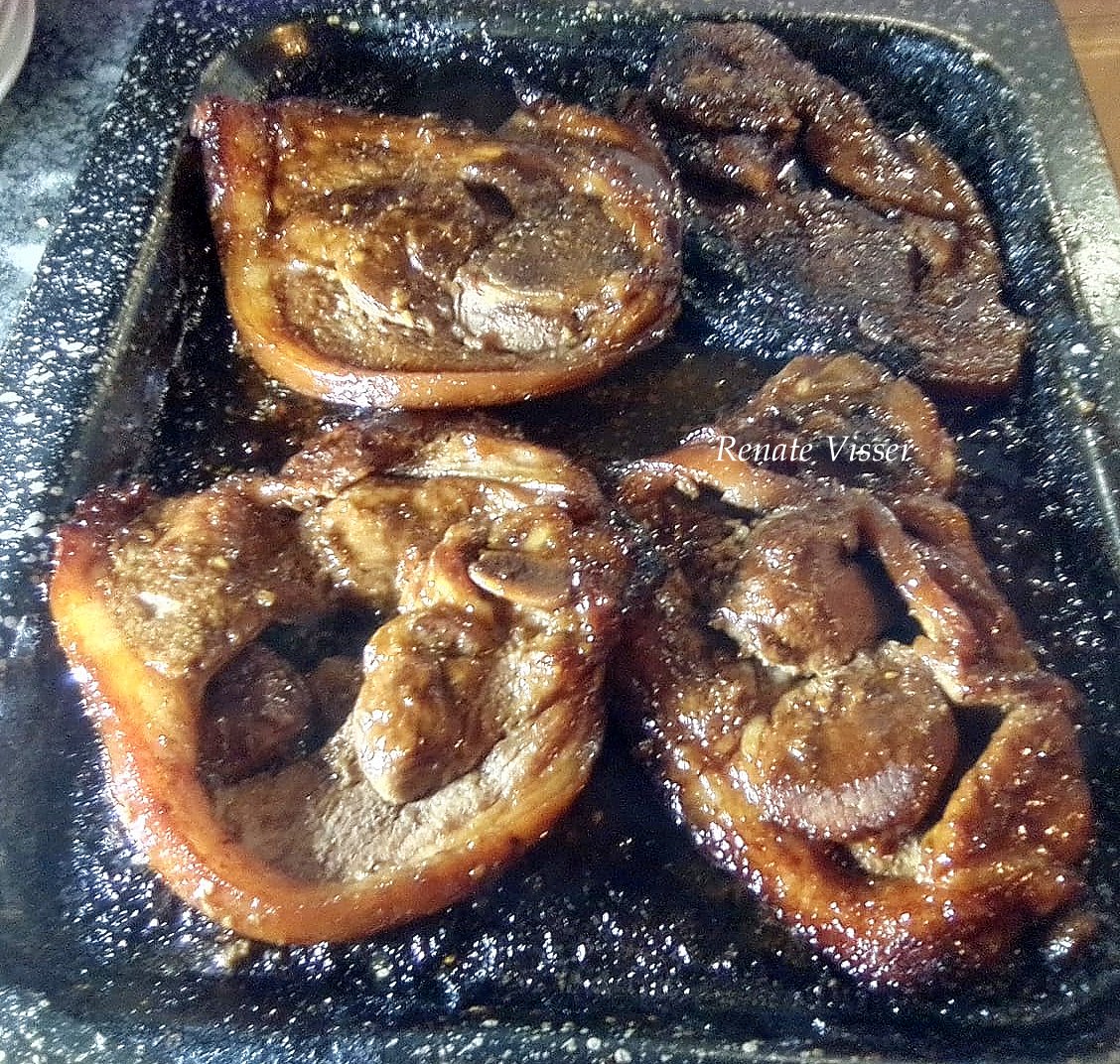 MARINADE VIR OONDGEBAKTE VARKTJOPS - Your Recipe Blog